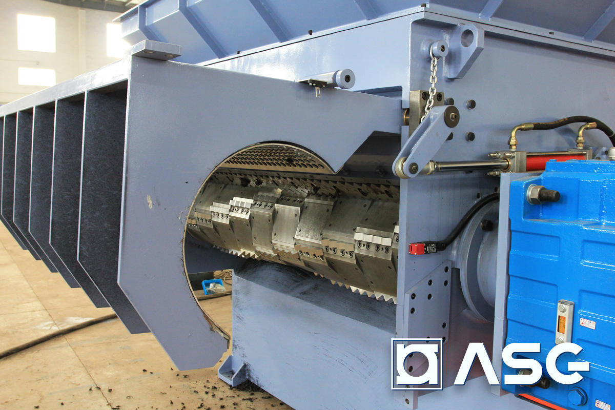 Elastic Plastic & Rubber Shredder Machines - Plastic Recycling Machines