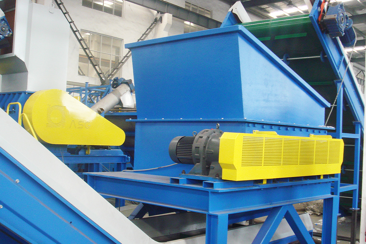 Horizontal Debaler Machine - Plastic Recycling Machines