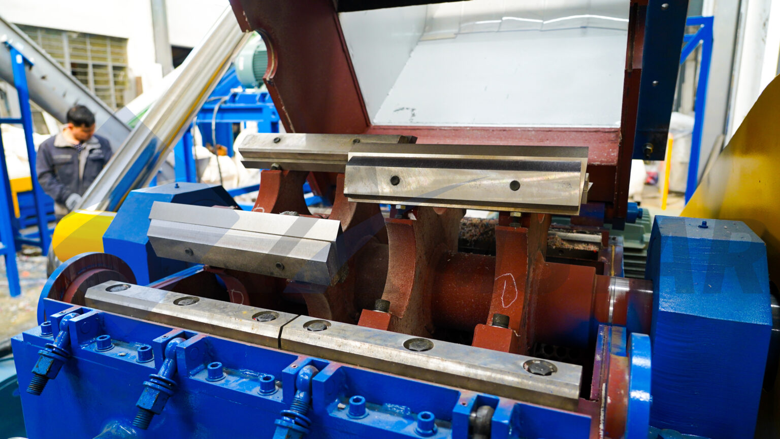 Plastic Crusher (Plastic Granulator) for Recycling – Working Principle ...